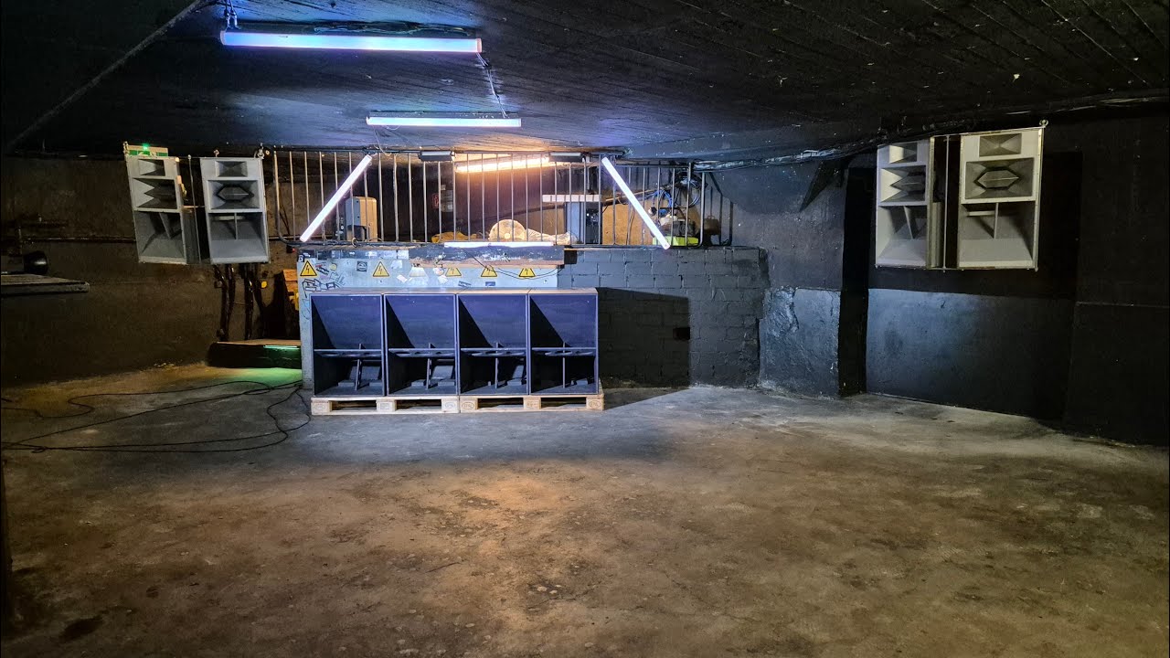Funktion-One Sound System für den Keller vom Fusion Club in Münster ...