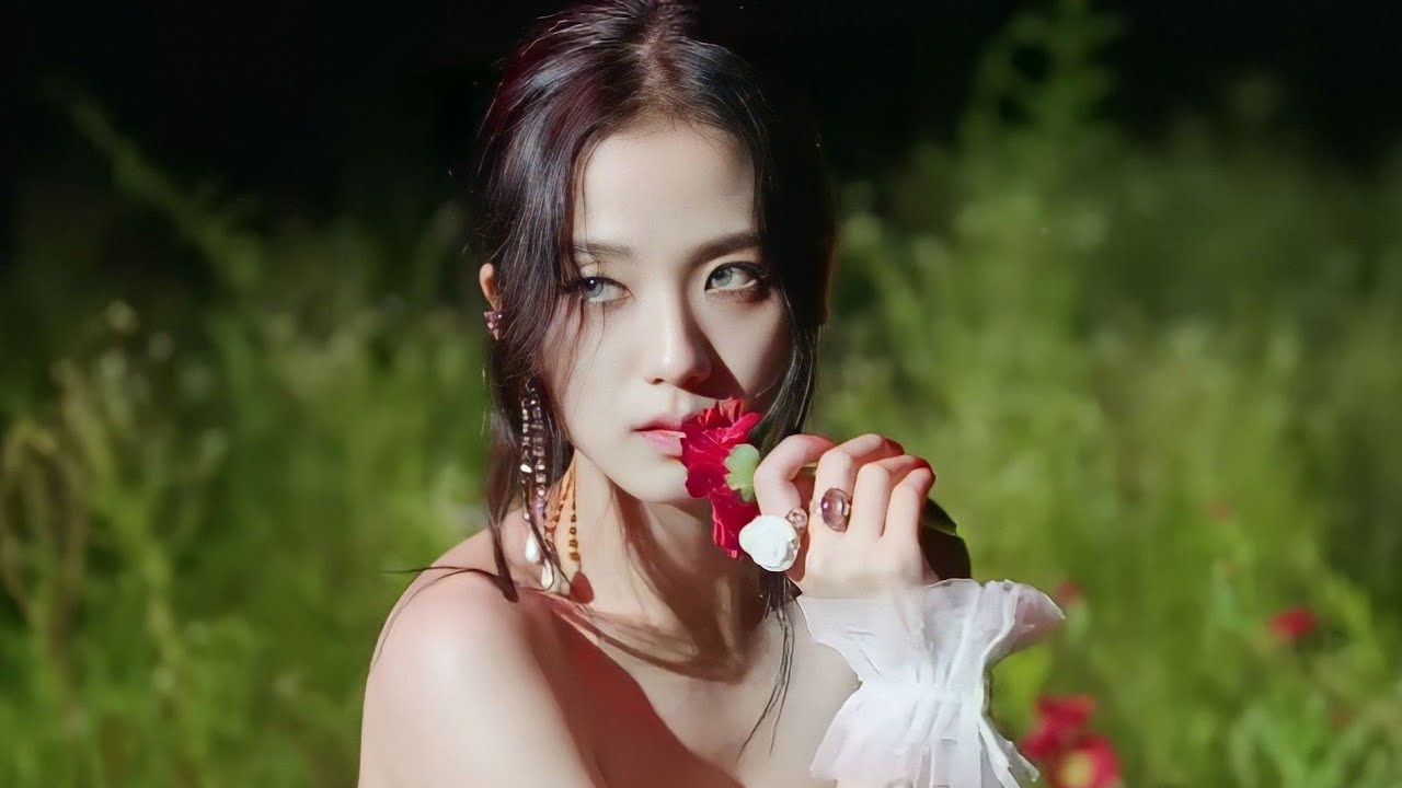 Jisoo - Flower 꽃 (cover) - YouTube