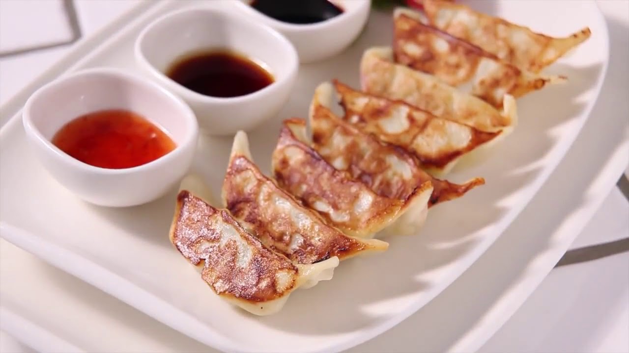 Gyoza Ajinomoto - Cooking Instruction - YouTube