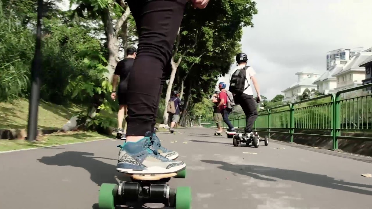 Electric Skating in Singapore - YouTube