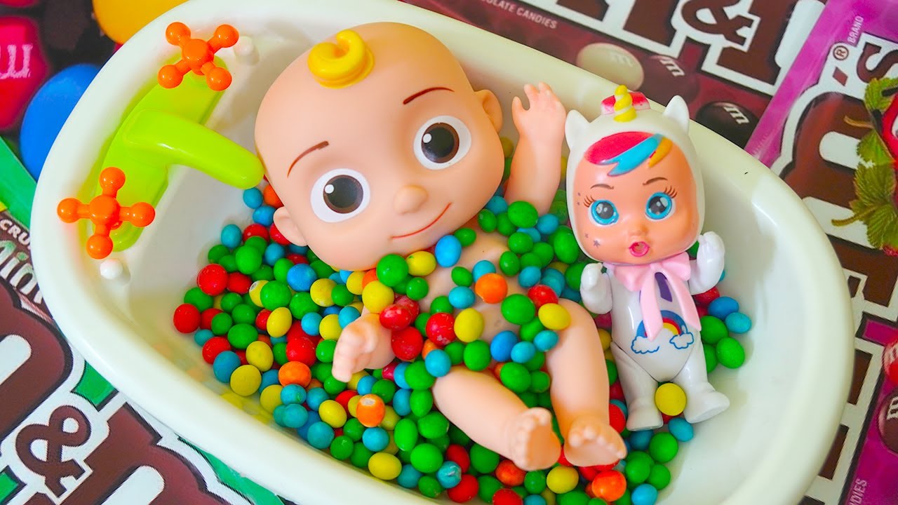 Satisfying Candy ASMR | Magic Bathtub Mixing Rainbow Candy Baby Dolly ...