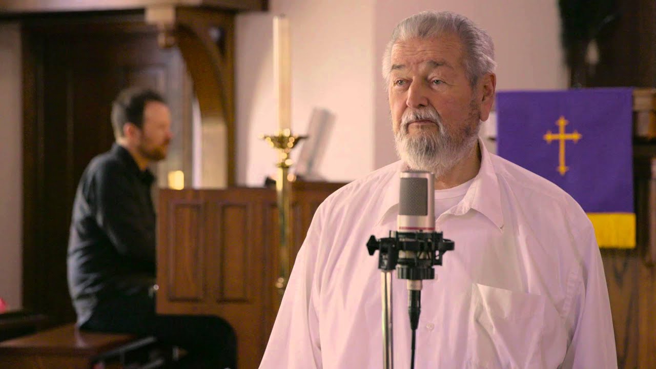 Grandpa singing "Danny Boy" - YouTube