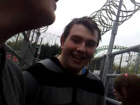 trying 2 make standing in a 3 hour queue for the new saw ride fun - YouTube