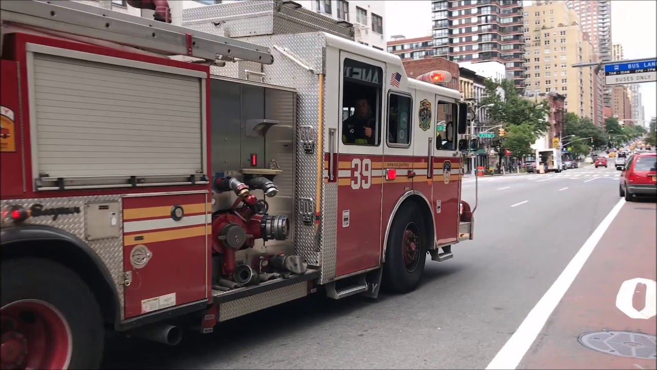 FDNY ENGINE 39 RESPONDING URGENTLY ON EAST 72ND STREET TO REPORTS OF ...