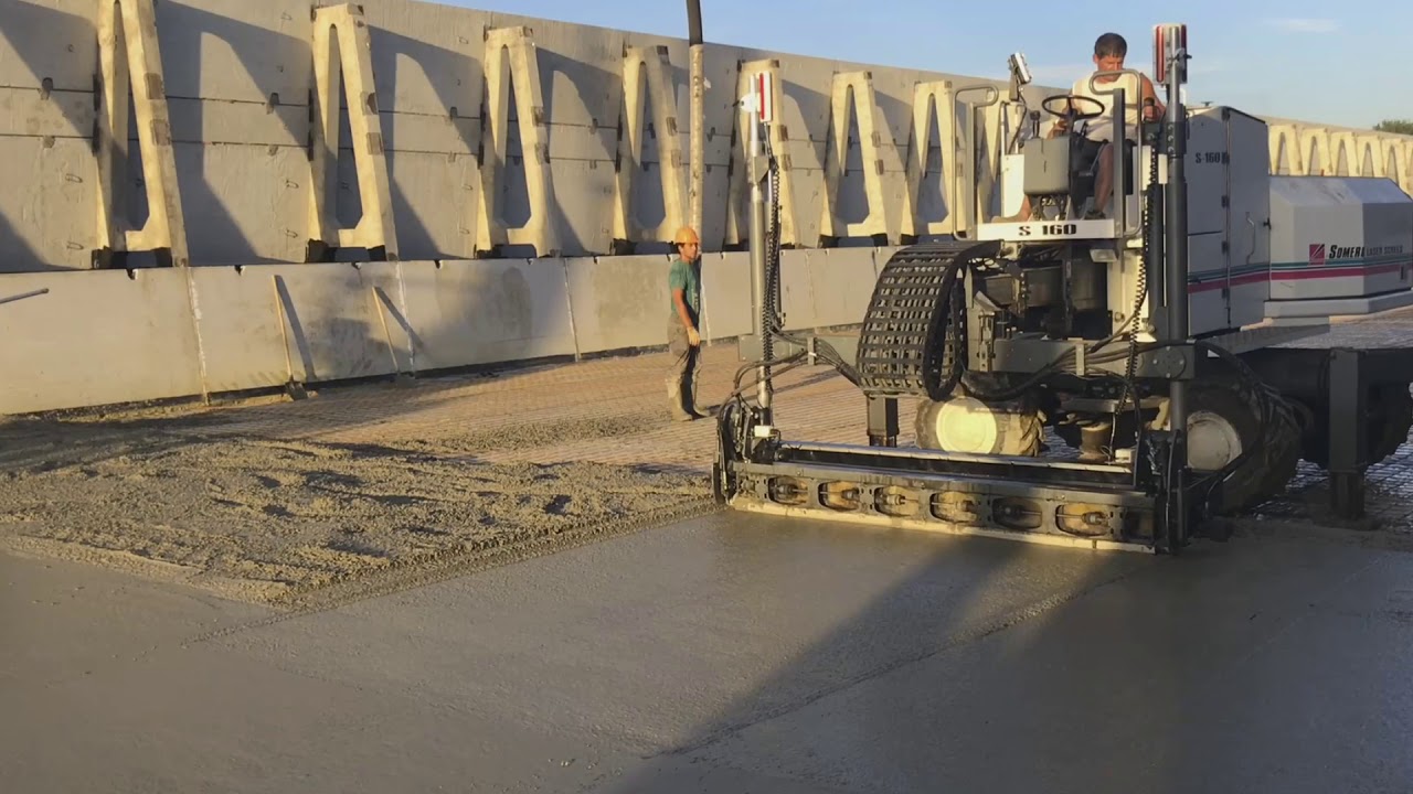 S-160 Laser Screed: One Working Day on The Progect 1,033,400 sq.ft ...
