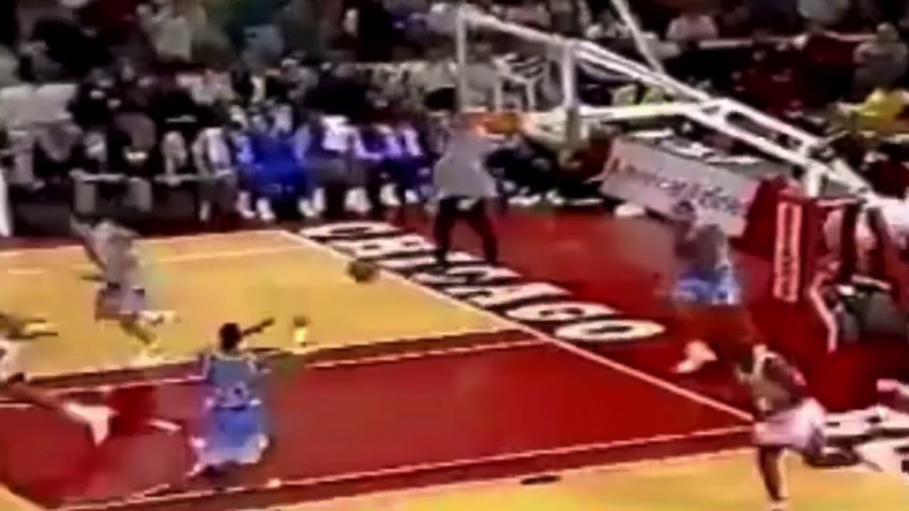 The Greatest Lay-Up in NBA History - YouTube