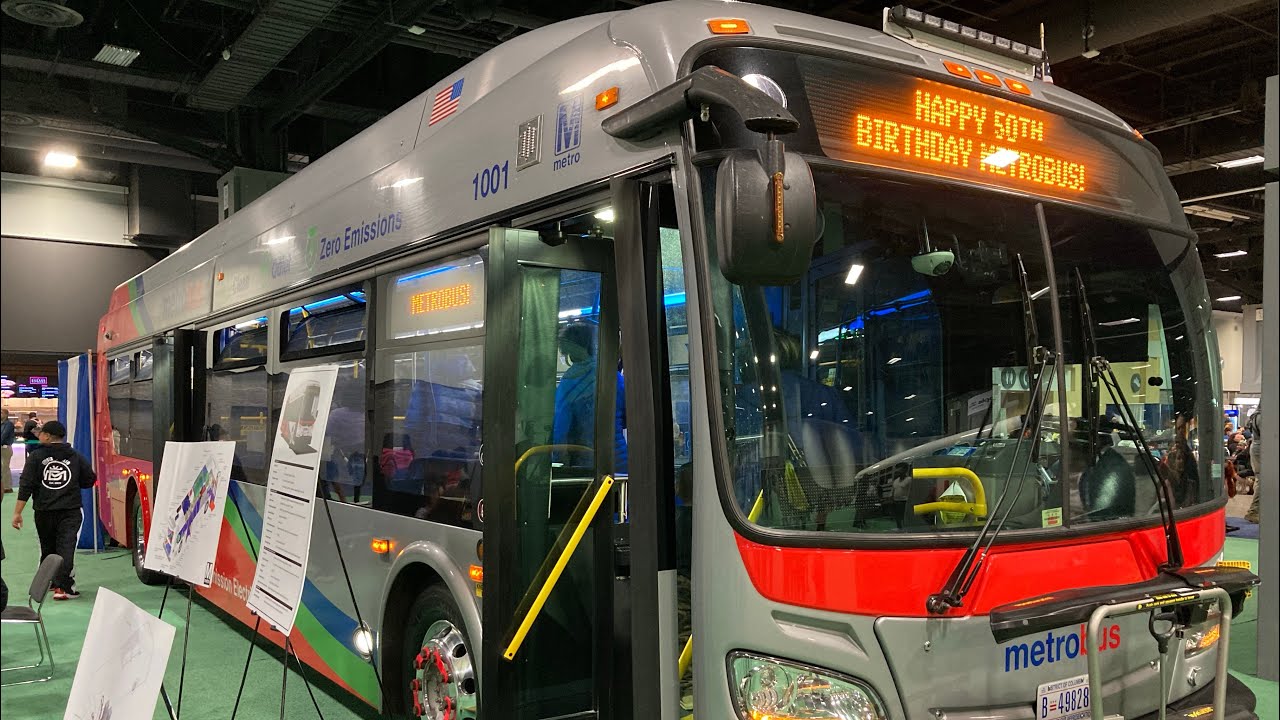 WMATA Metrobus 2016 New Flyer XE40 1001 Walkthrough - YouTube