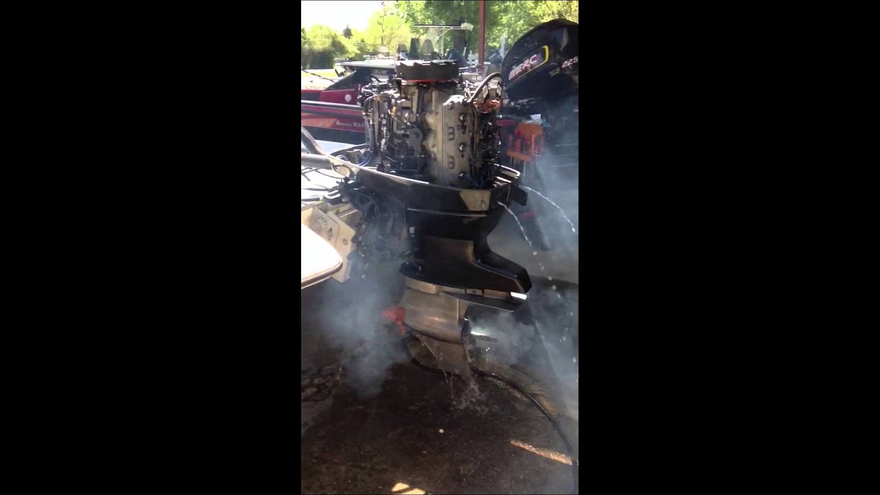 Mercury pro max 225 - YouTube