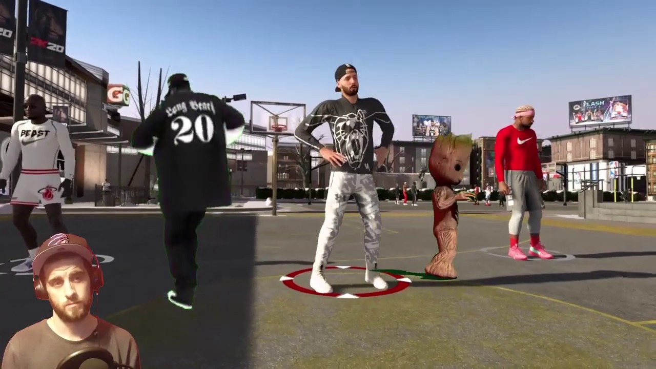 We're going streaking! - YouTube