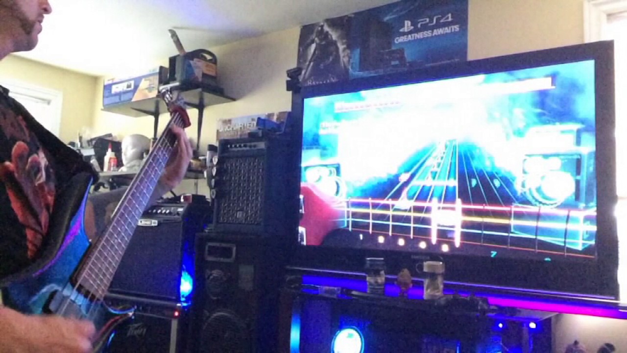 *Peace Sells* *Bass Playthrough* - YouTube