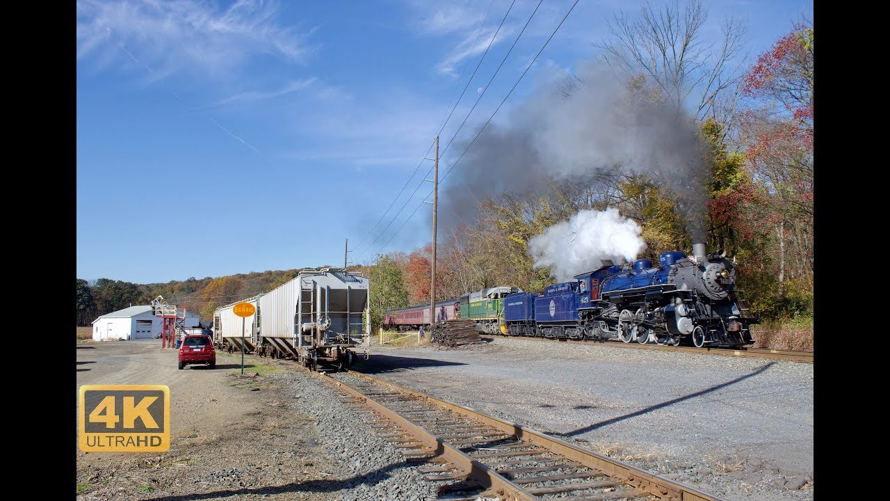 ⁴ᴷ Reading & Northern’s Steam Fall Foliage 425 - YouTube