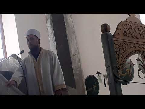 HOXHA NË XHAMIN SULLTAN PAJZITI