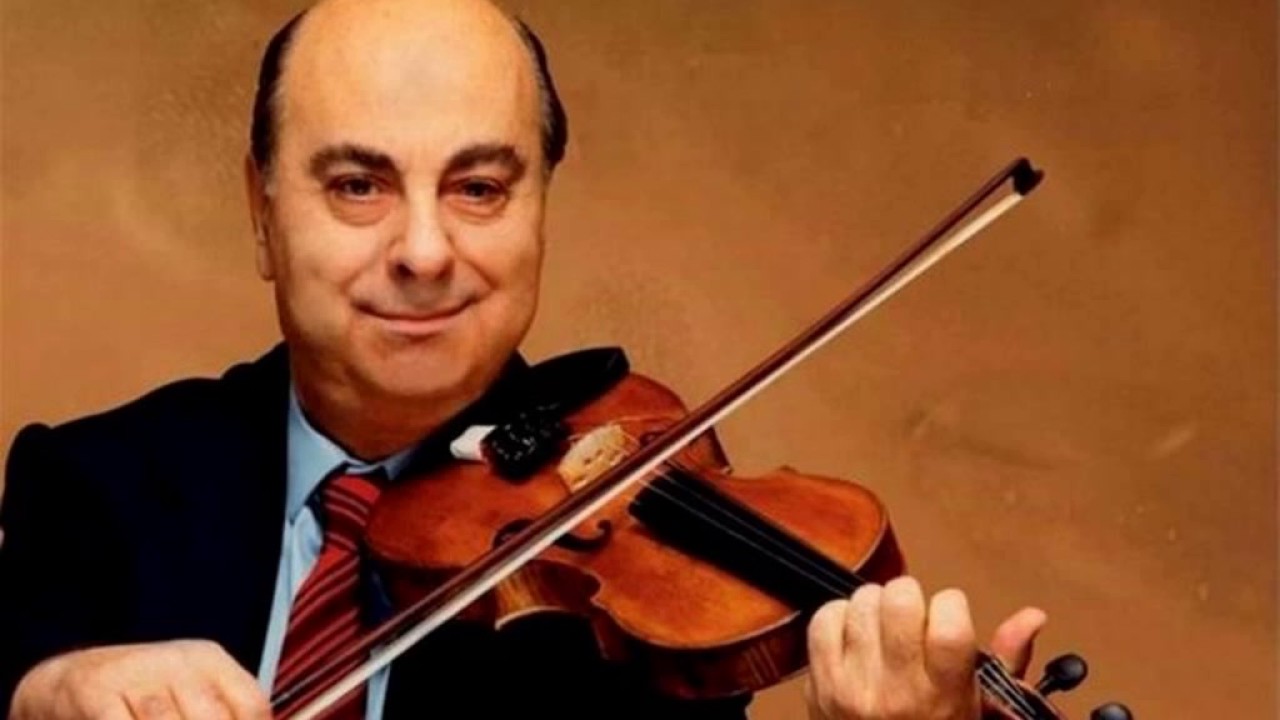 ΚΟΡΟΣ ΓΙΩΡΓΟΣ..ΔΑΚΡΥΣΜΕΝΑ ΜΑΤΙΑ..ΟΡΧΗΣΤΡΙΚΟ - YouTube