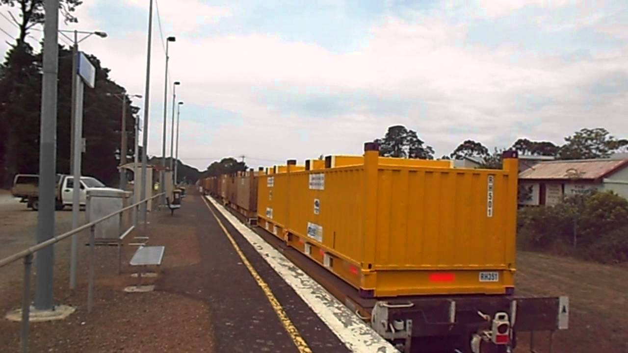 steel train at Tyabb train Station vic - YouTube