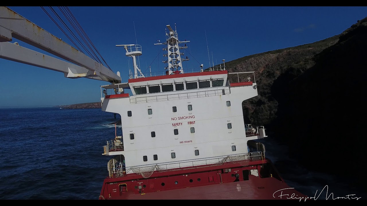 Naufragio nave cargo CDRY BLUE - Sant'Antioco - Sardegna - YouTube