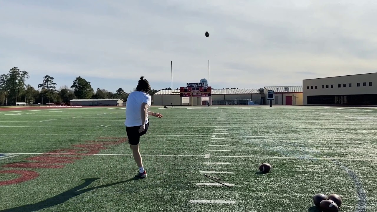 Jacob Bates Kicking - YouTube