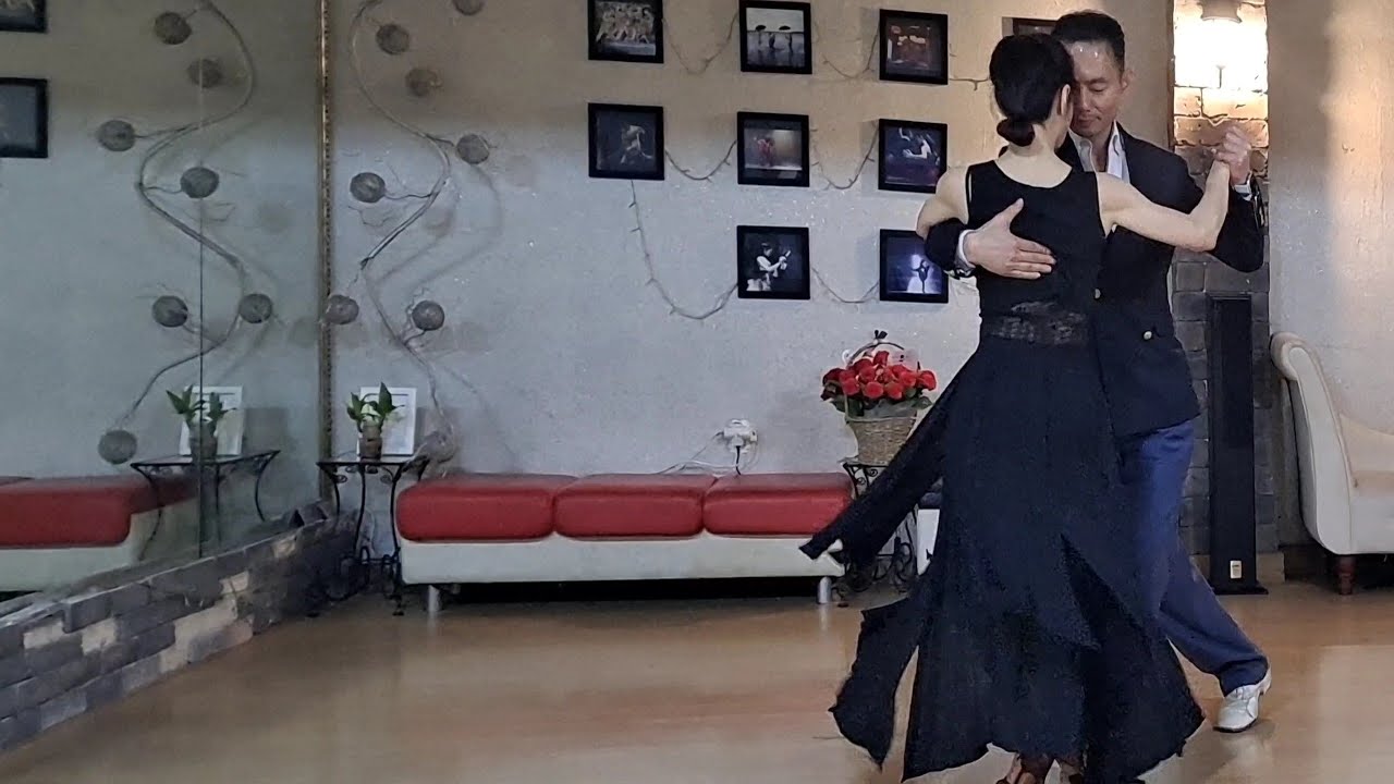 #quebrada con cortado #탱고레슨 #tango lesson #캔디y라우 - YouTube