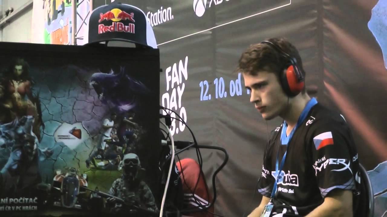 eSubu pohání processory INTEL! - YouTube