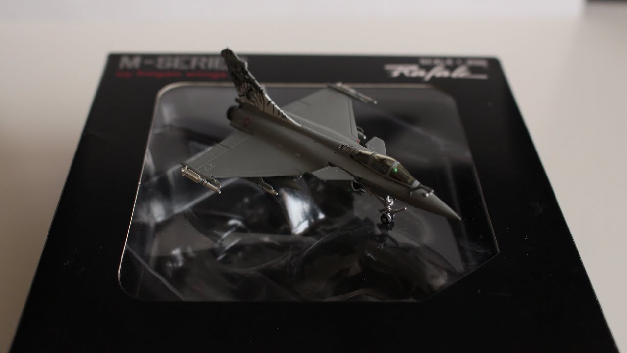 Hogan Rafale M 1:200 Unboxing - YouTube