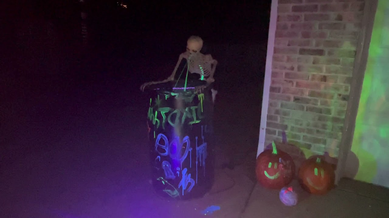 Vomiting Skeleton - YouTube