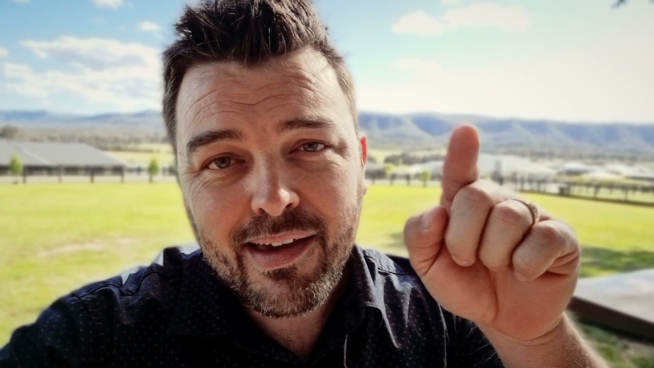 Travis Collins is playing Gippsland Country Music Festival 2022! - YouTube