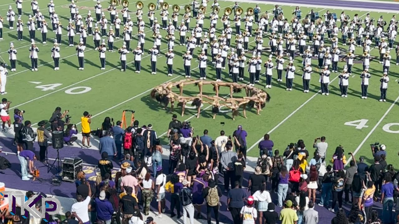 PV Black Foxes | feild routine | Homecoming 2023 - YouTube