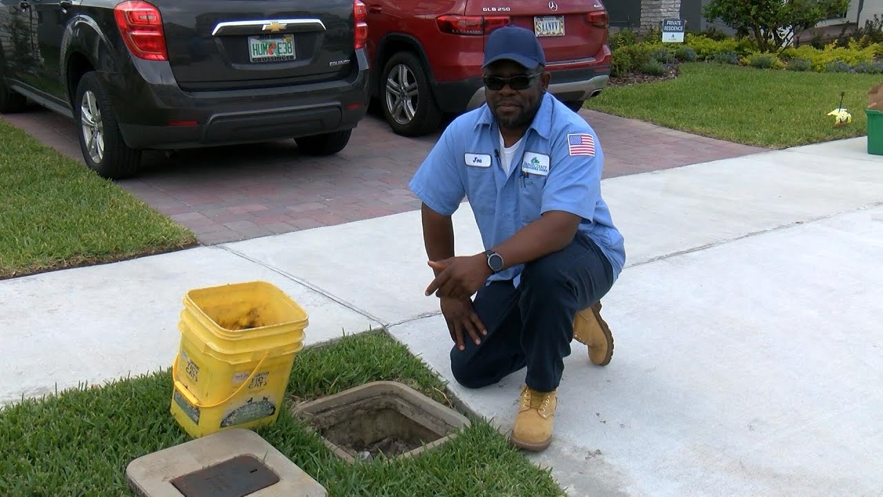 HOW TO TURN OFF WATER METER & CHECK FOR LEAKS - YouTube