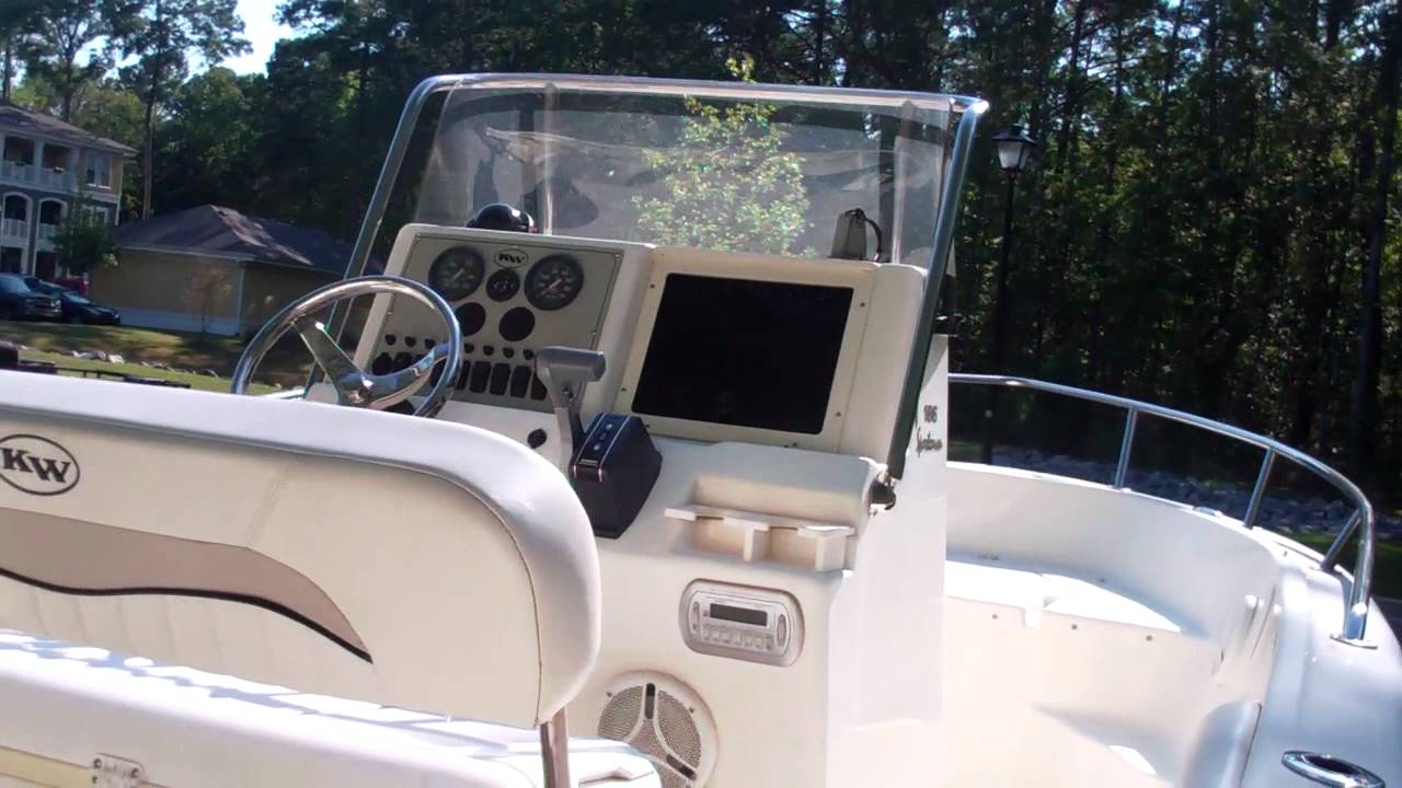 2008 18ft Key West Center Console-Sportman - YouTube
