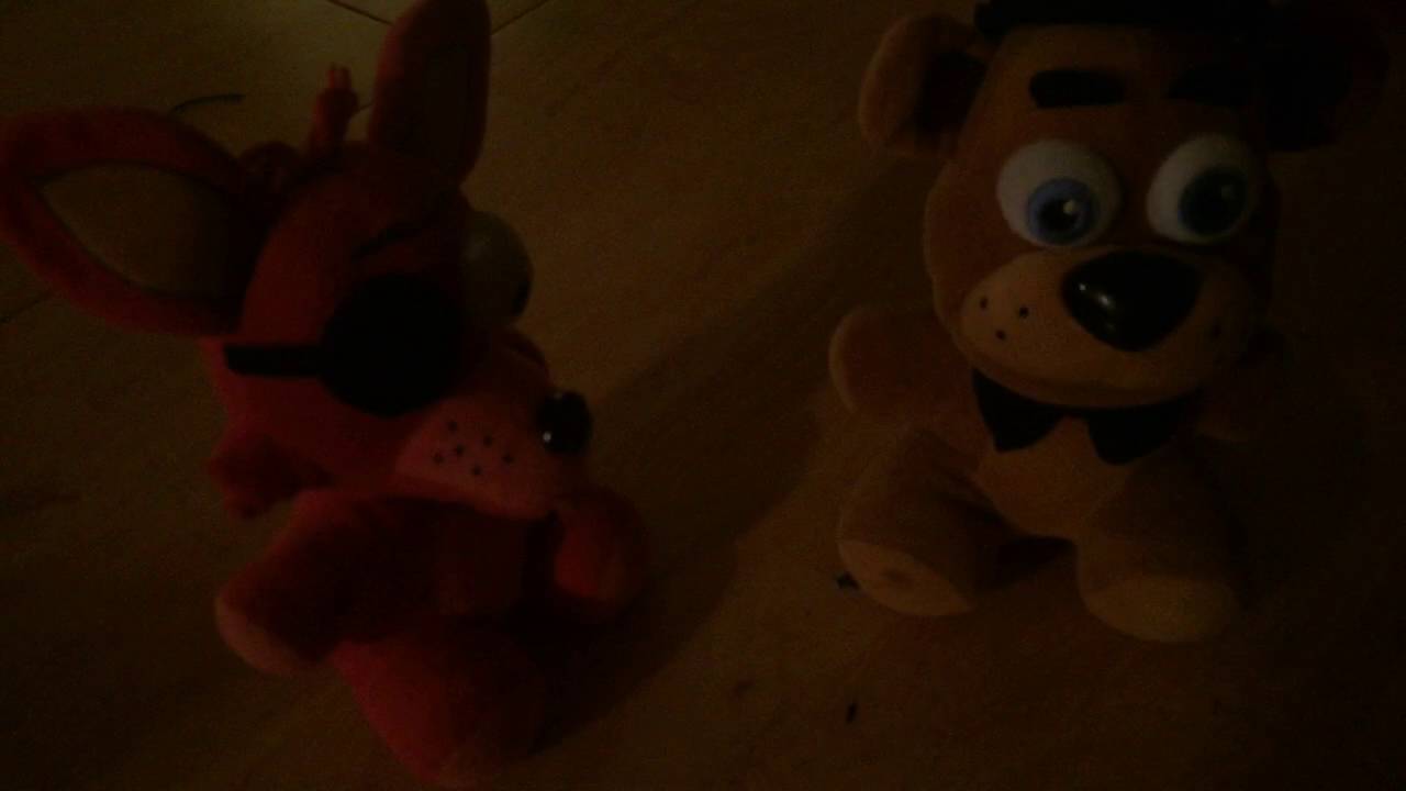 Freddy vs foxy stop motion - YouTube