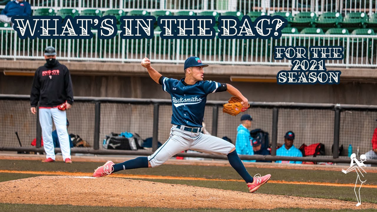 WHAT'S IN THE BAG OF A D1 COMMIT??? - YouTube