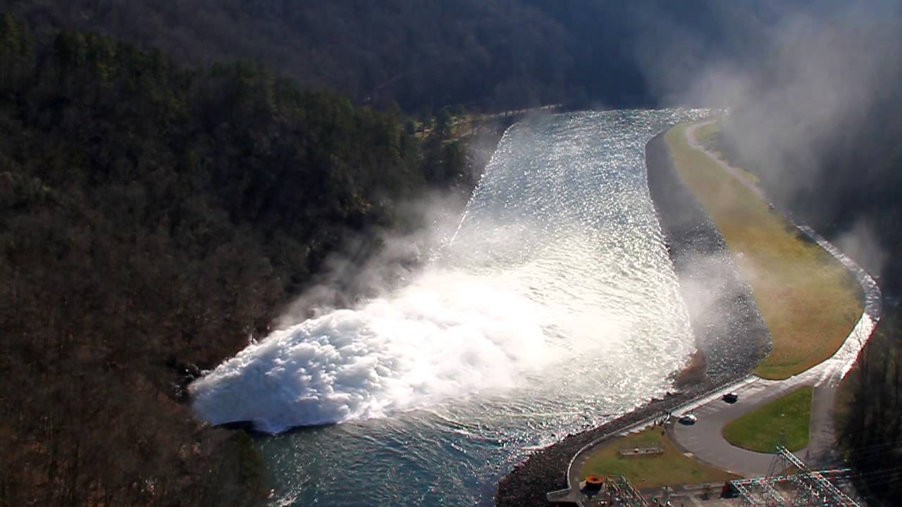Fontana Dam Overflow - January 23, 2012 - YouTube