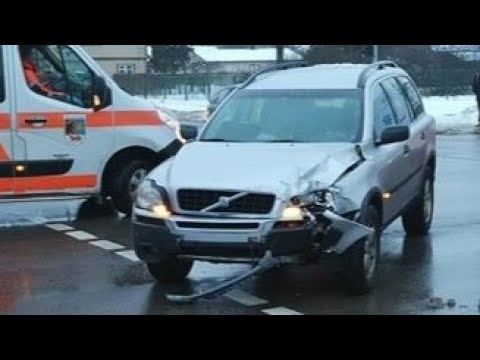 Volvo crash. Volvo XC90 vs Police VW Transporter. DDrive - YouTube