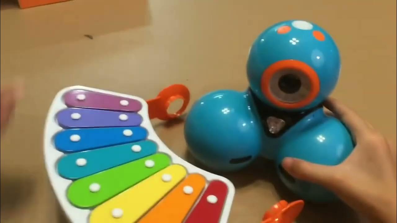 Wonder Workshop Dash – Coding Robot for Kids 6+ – Voice Activated ...