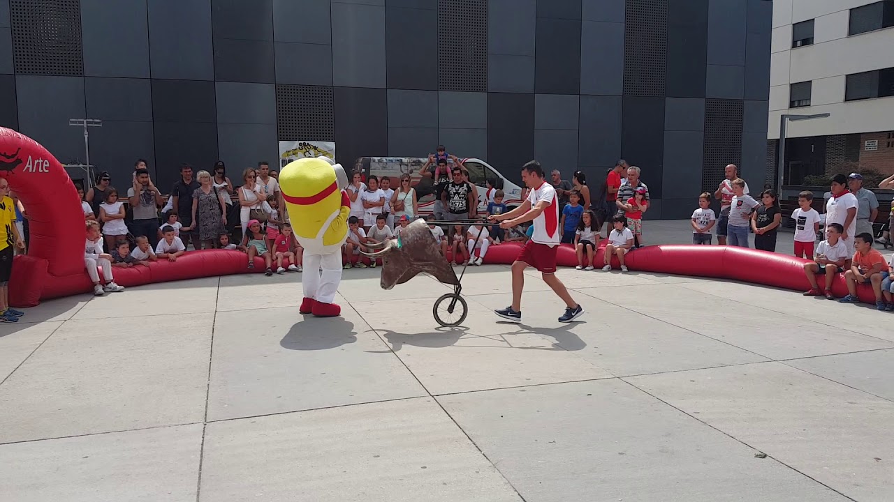 Funny video Minion vs bull - YouTube