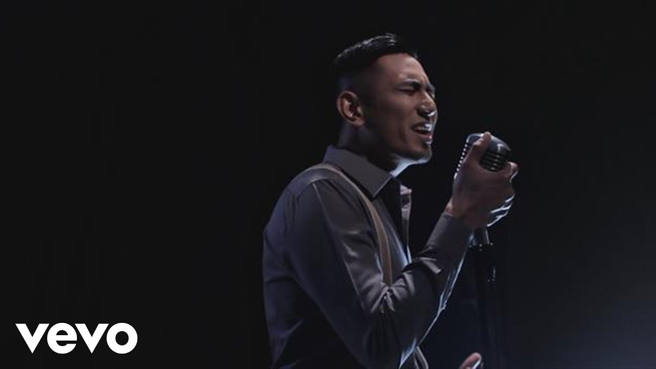 Rio Febrian - Angin Malam (Video Clip) - YouTube