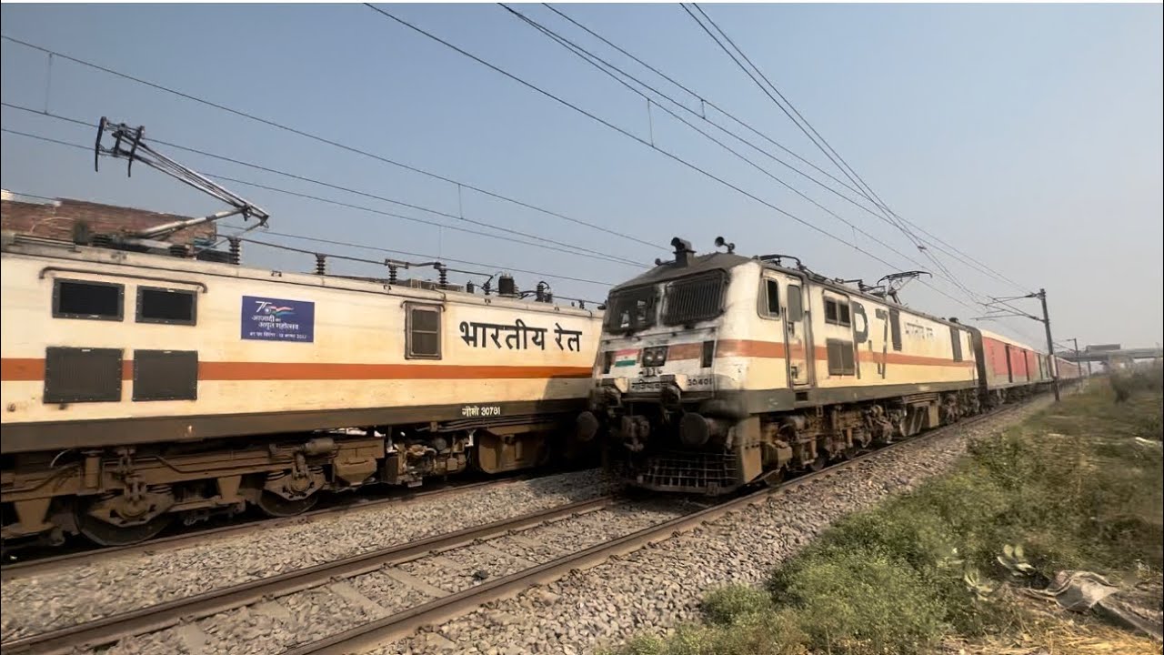 260 kmph crossing👀”Purushottam exp meets northeast exp - YouTube