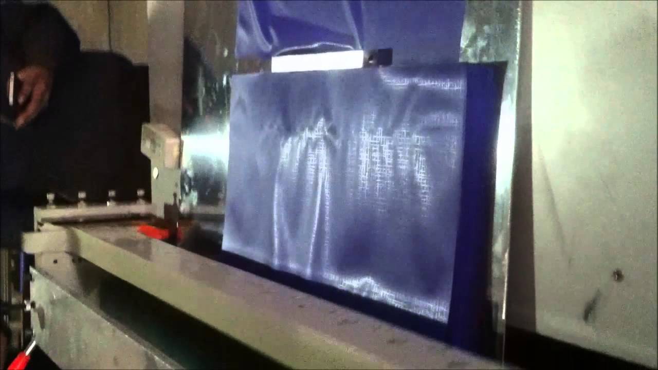 Automatic Plastic Film Cross Cutting Machine - YouTube