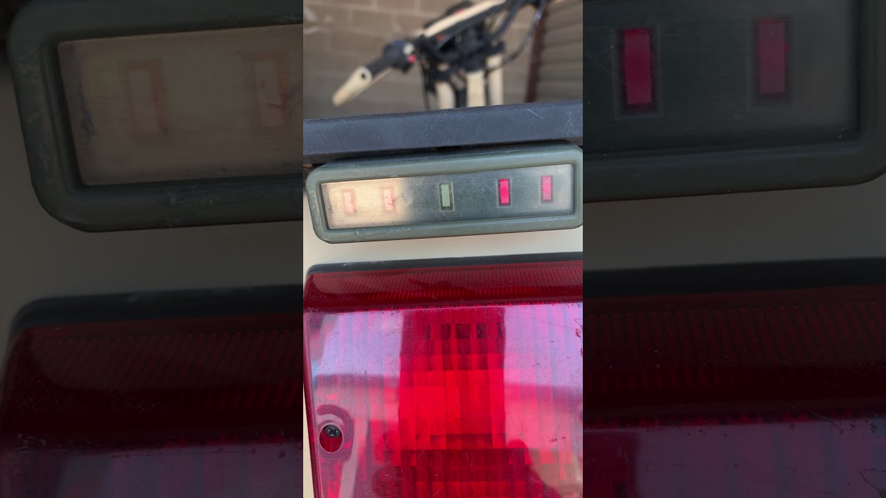 USMC M1030B1 rear blackout light - YouTube