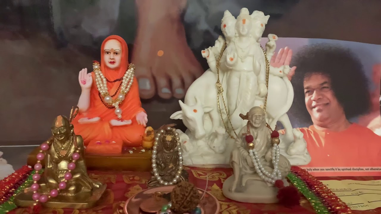 Sarva Roga Nivarana Mantra - YouTube