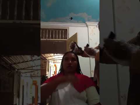 ibu ngerjain salon
