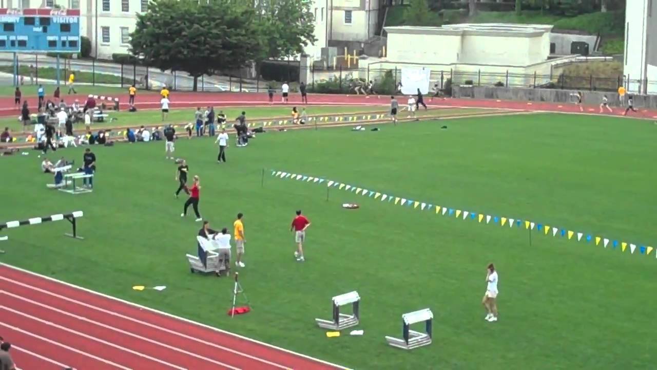 Women's 400 Meters Final at the 2011 UAA Outdoor Track & Field ...