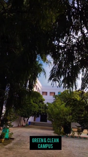 Green & Clean Campus 💚 #shorts #cleanindiagreenindia #ssps #swachhbharat - YouTube