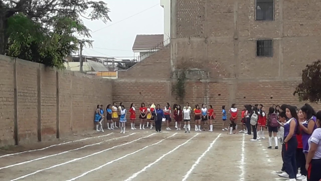 Yorley carrera de 100mts colegio María Negron Ugarte - YouTube