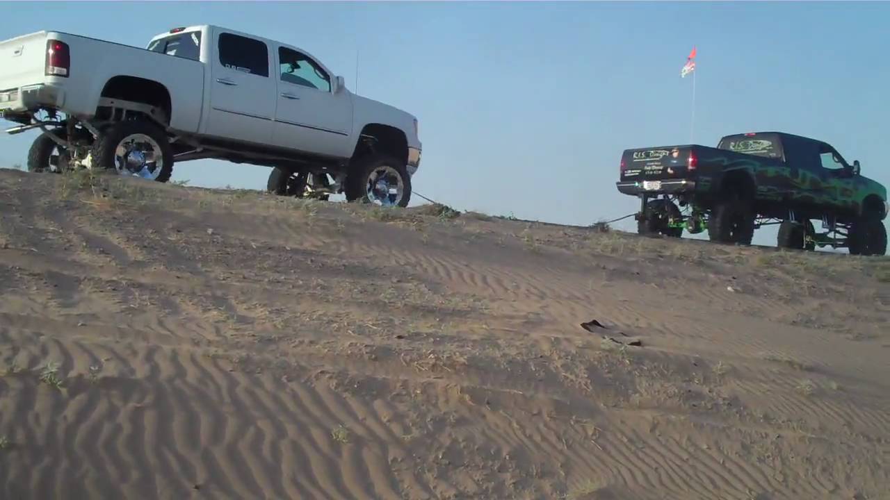 R.I.S. Designs -- Big Ford F350 pulling out a Chevy - YouTube