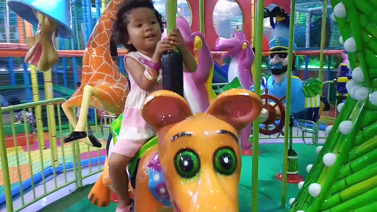 Naik kuda pusing | khanza family - YouTube