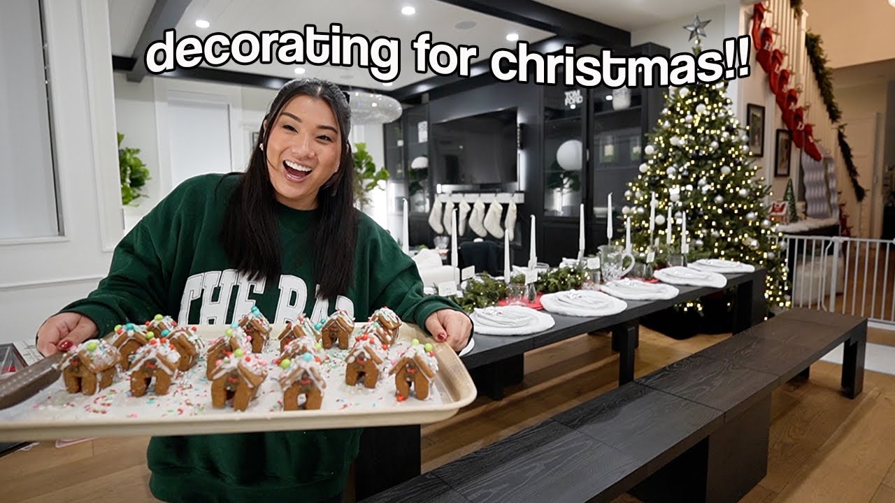 DECORATING FOR CHRISTMAS!! party prep with me!! Vlogmas Day 22 - YouTube