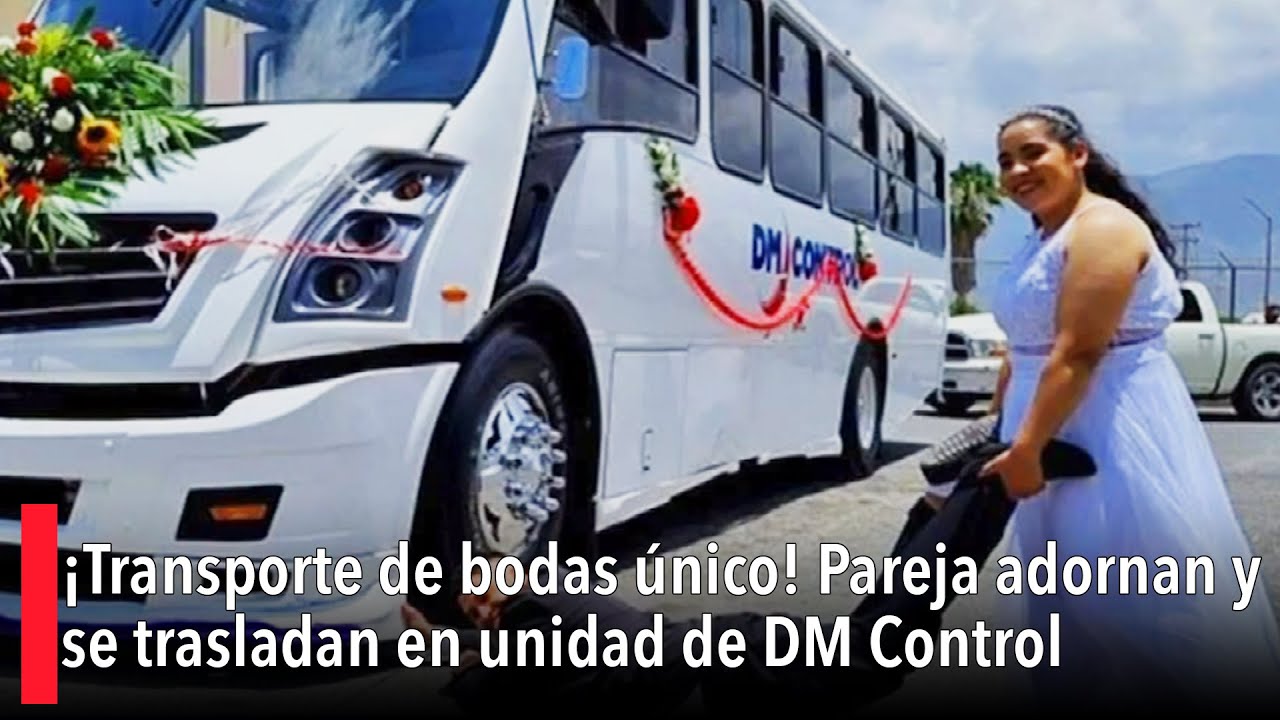 ¡Transporte de bodas único! Pareja adornan y se trasladan en unidad de ...