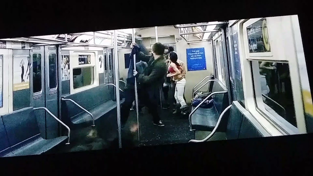 The amazing of Spider-Man Subway fight - YouTube