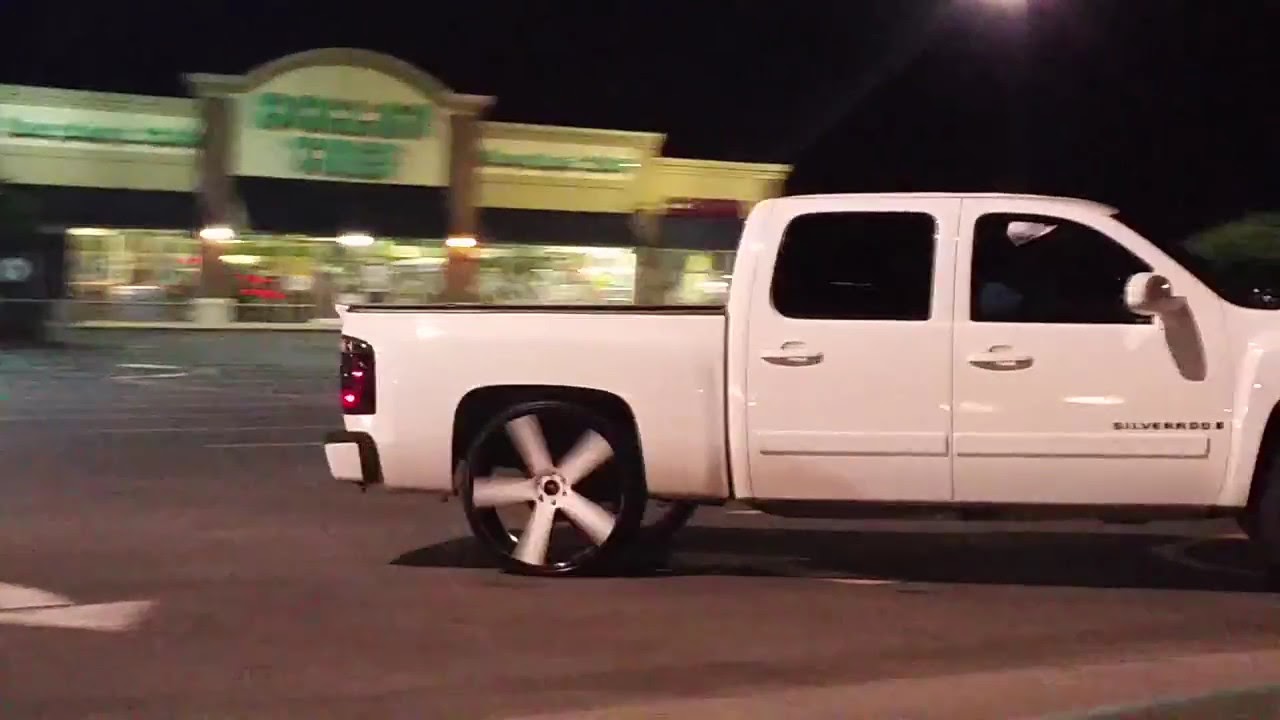 Lsx Silverado on 28s Turning up after stuntfest - YouTube