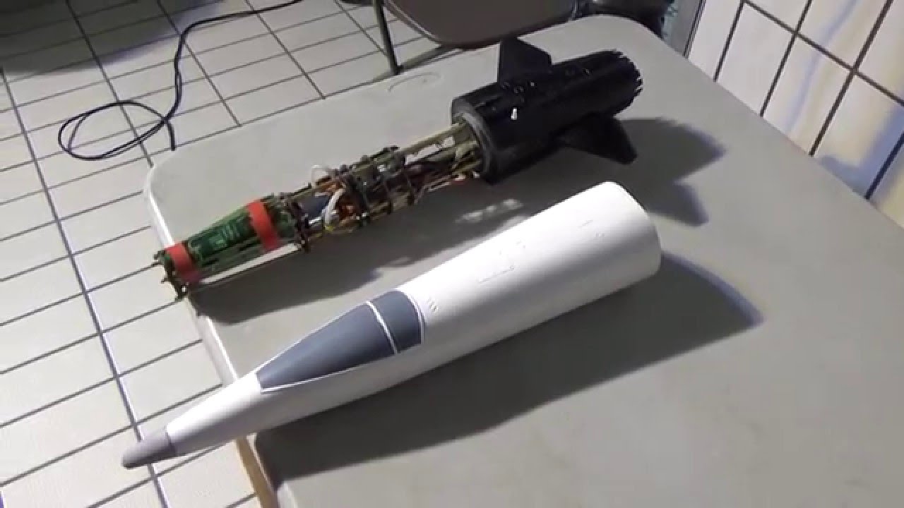 AMNA 2016 RC 11/14 : le sous-marin à hydro jet de Philippe - YouTube